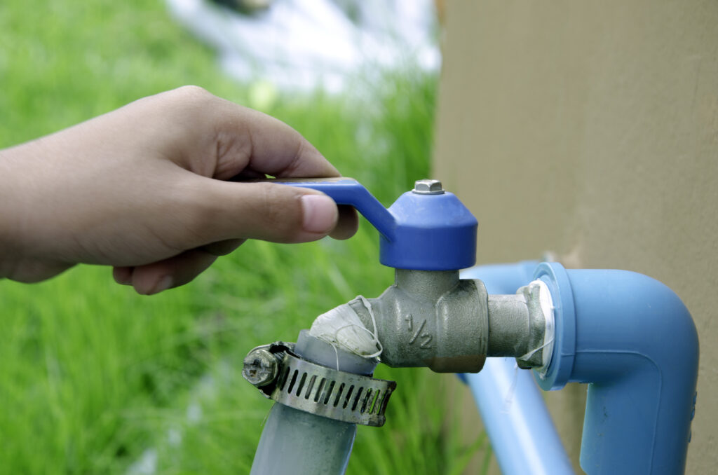 How to Winterize Your Outdoor Faucet?